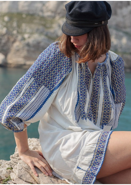 La blouse roumaine antique