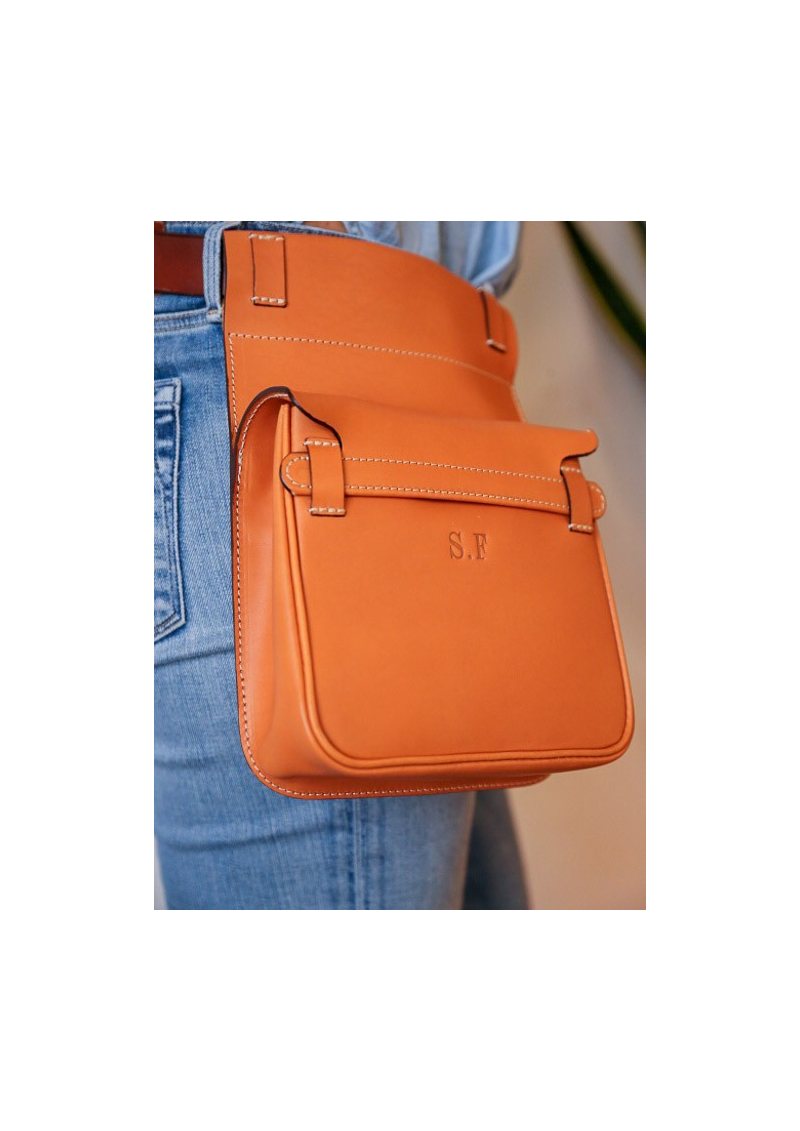 Leather Hunting Pouch by Alexandre Mareuil