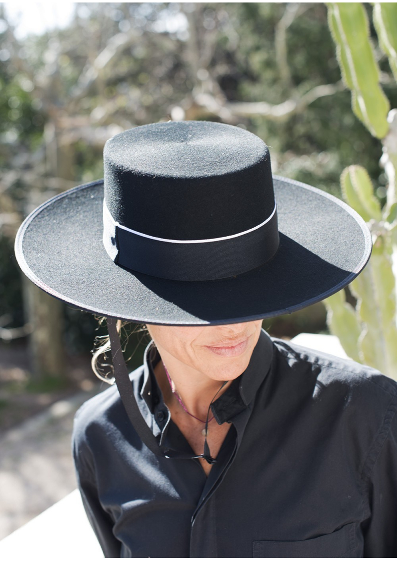 the traditional andalusian hat