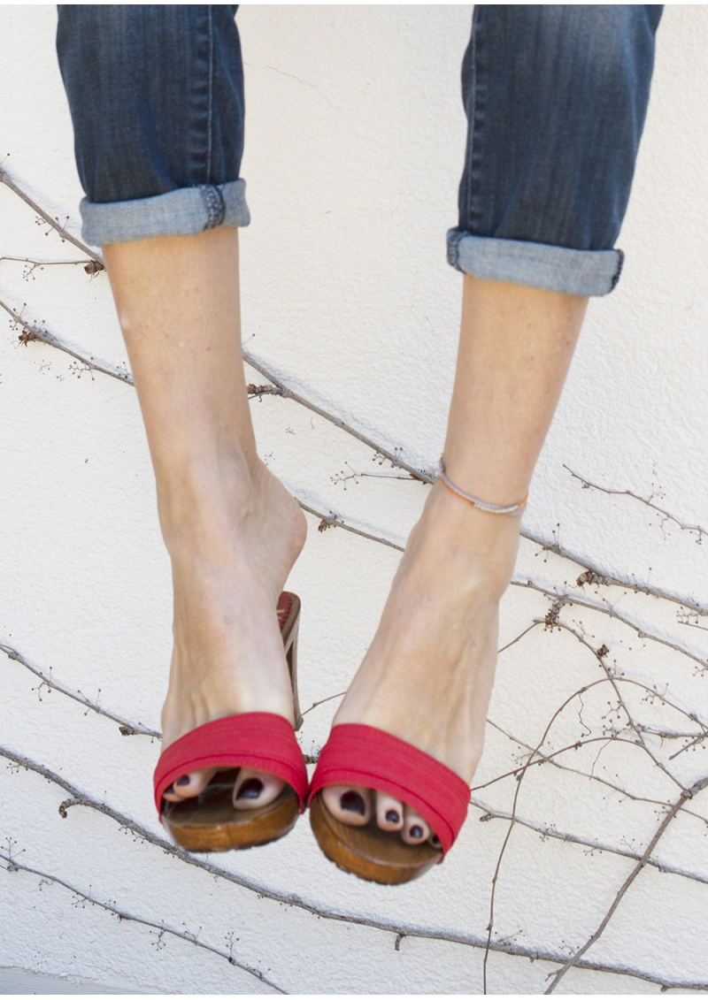 The Wooden Pin-Up Mules